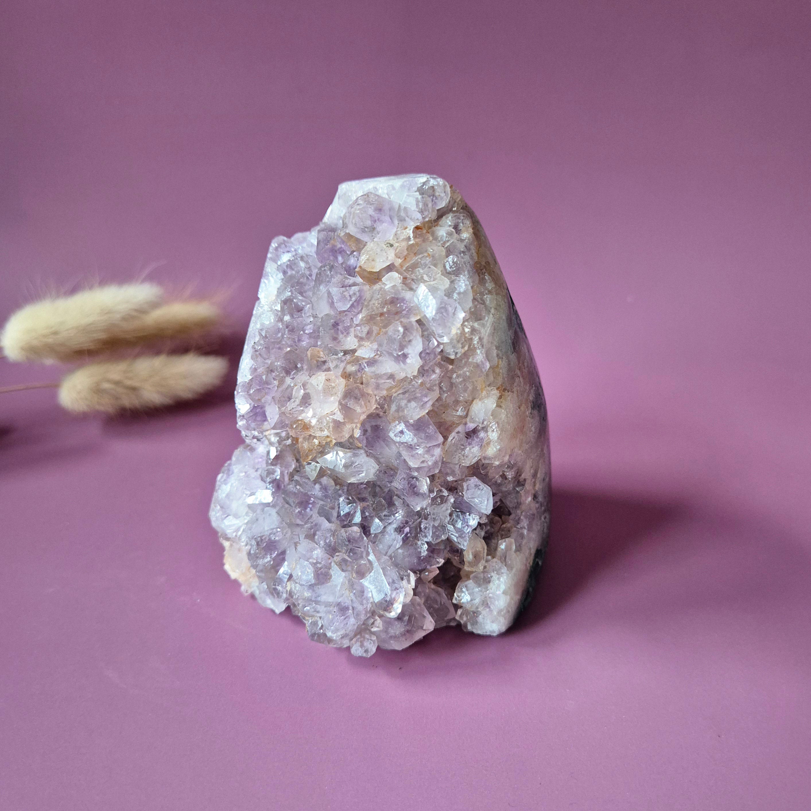 Pink Amethist Geode 826g | Liefde & Innerlijke Rust – Moonlight Gemstones